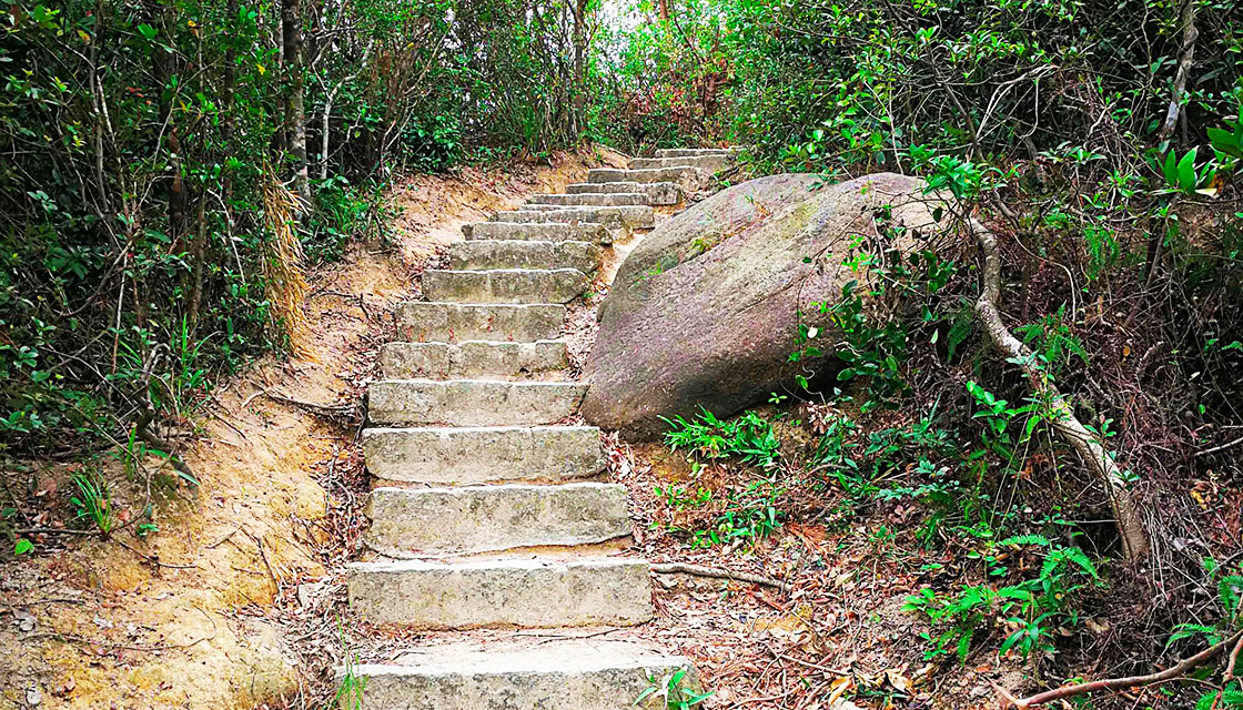 PLACES TO HIKE: HONG KONG DRAGON’S BACK TRAIL - Hiking Malaysia